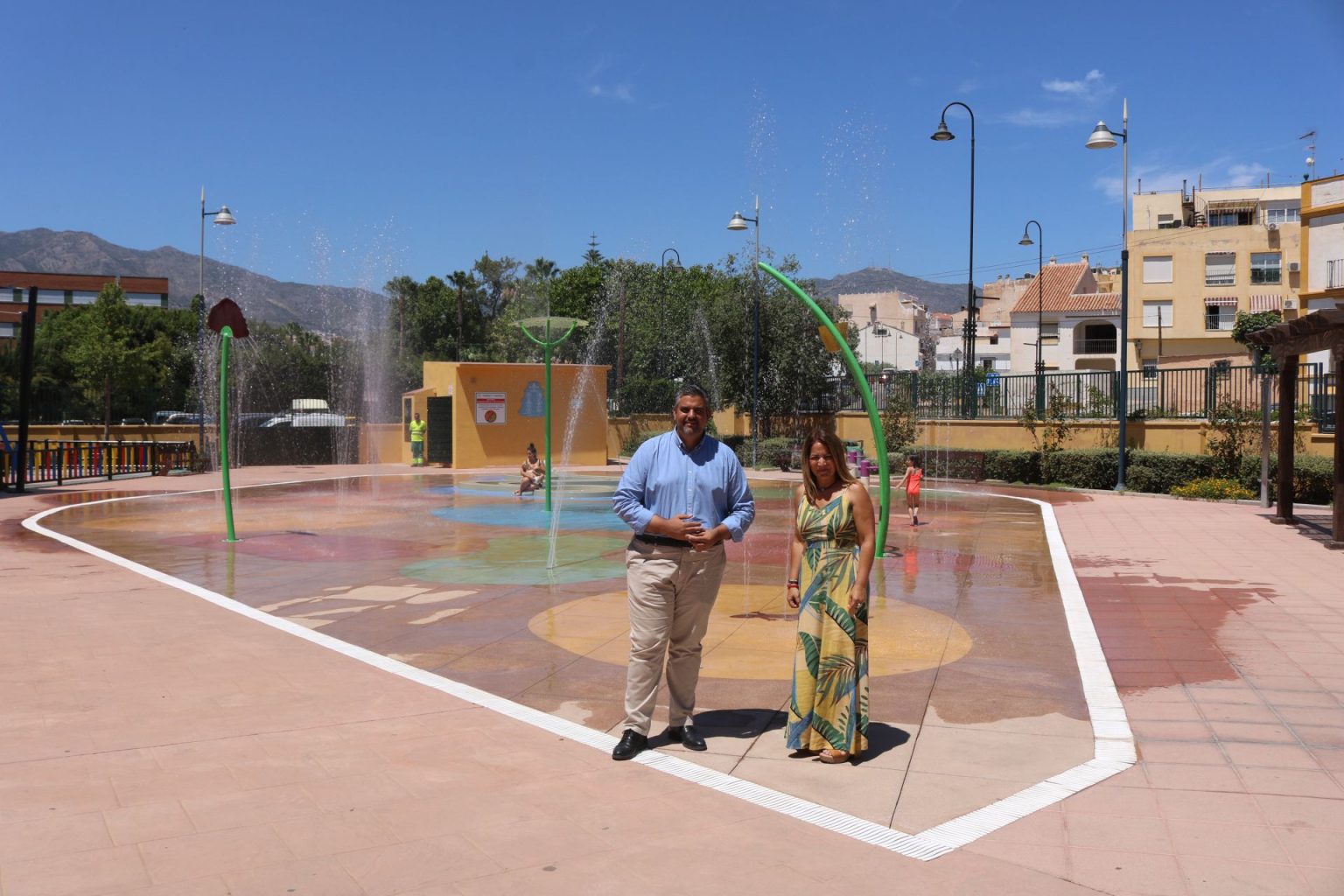 El Parque del Agua abre sus puertas para el disfrute de grandes y ...